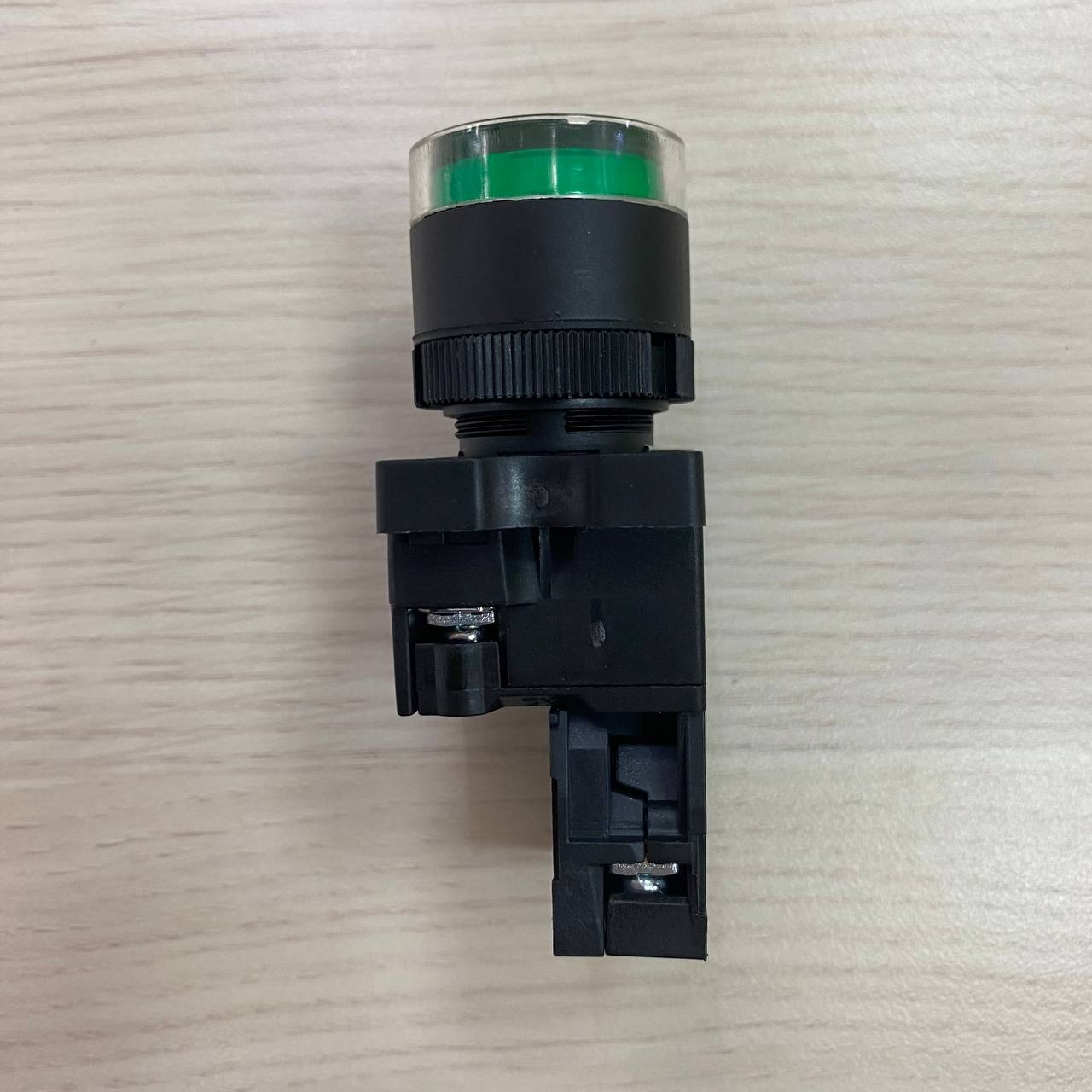 Nút nhấn có đèn Chint màu xanh lục NP2-EW3361 230V LED - Chuyên phân ...